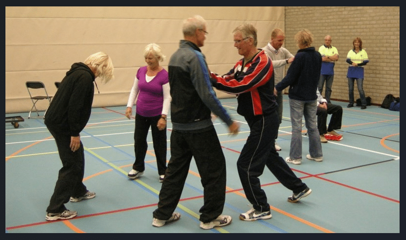 Valpreventie met beweegprogramma – Minder vallen door meer bewegen. Kom ...